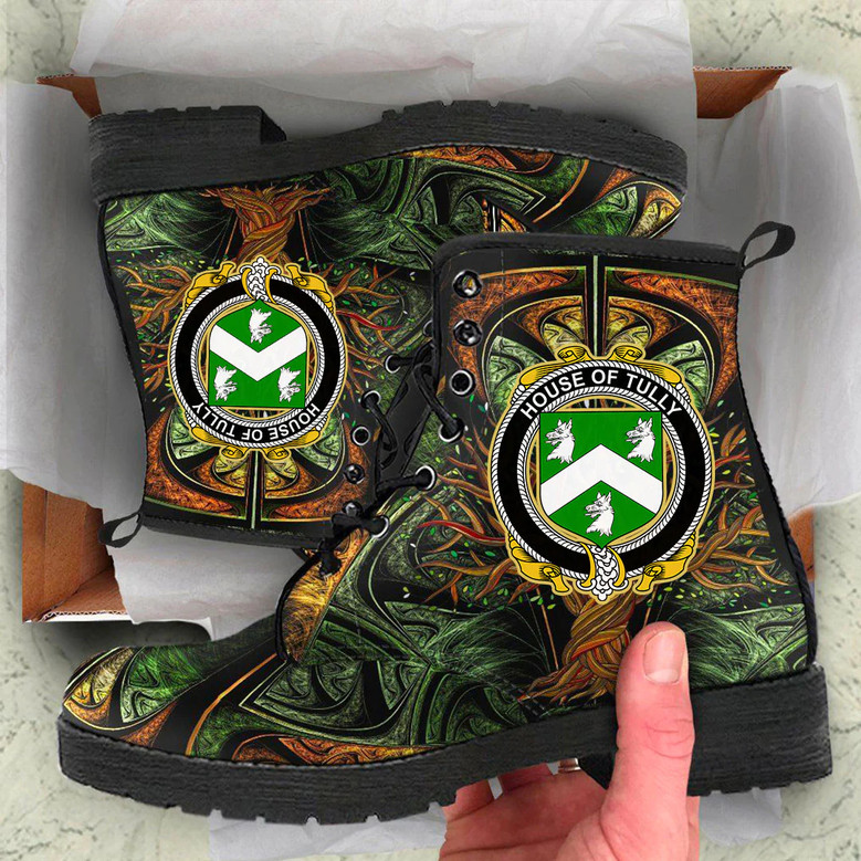 House of TULLY MACATILLA Irish Family Crest Leather Boots Tree Of Life ...